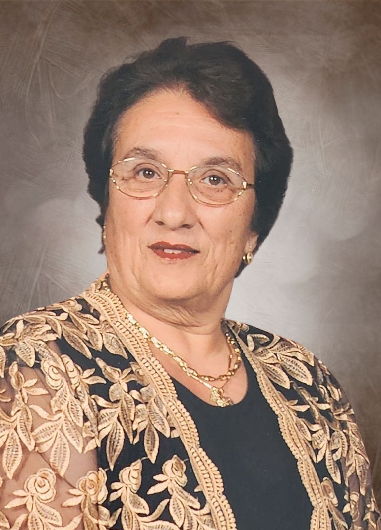 Antonia Santamaria Sblano - Urgel Bourgie